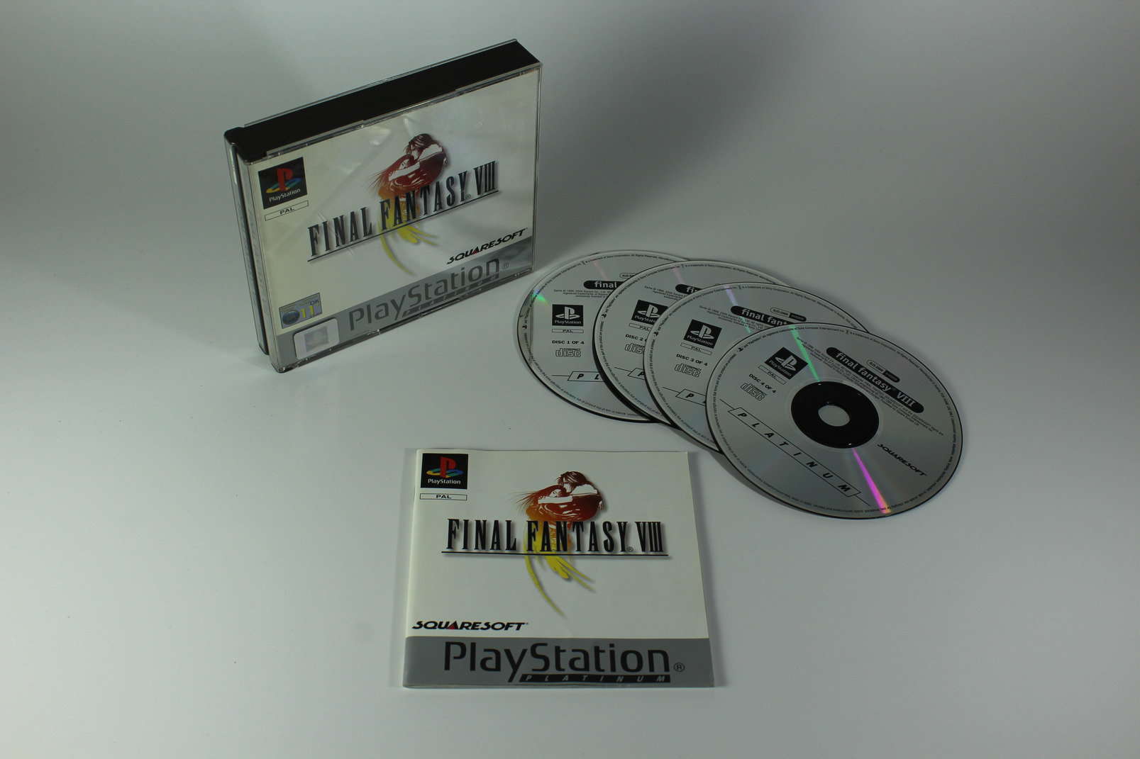 Final Fantasy VIII PS1 Platinum - Gamebros